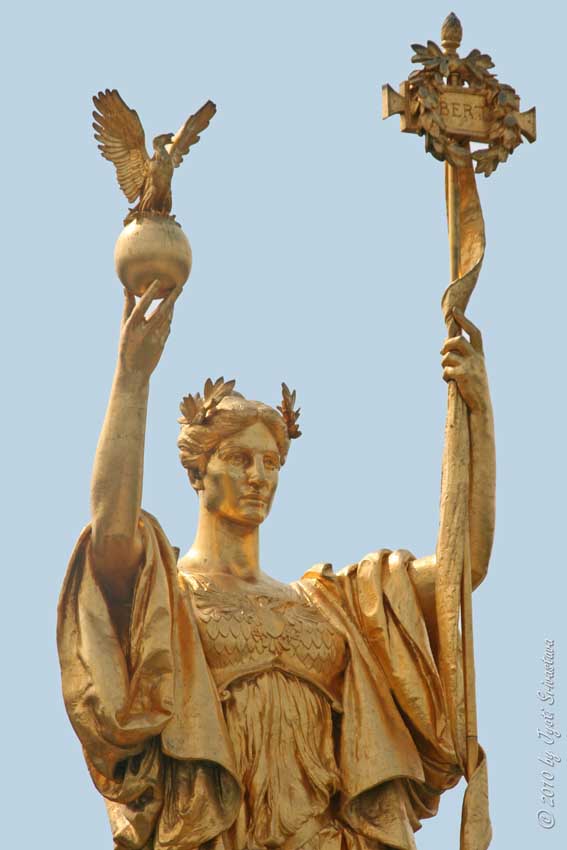 Exploring Chicago’s Sculptures - Segmation